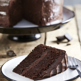 Country Range Frozen Alabama Chocolate Fudge Cake (1x16Ptn) | Henderson ...